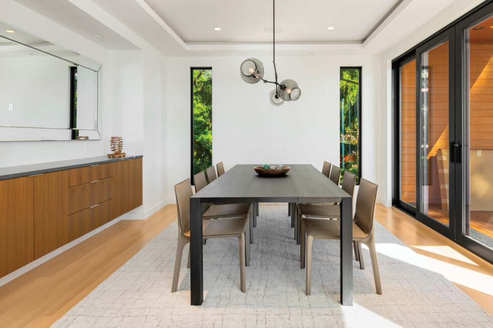 Lakeview Stunner | Huntwood